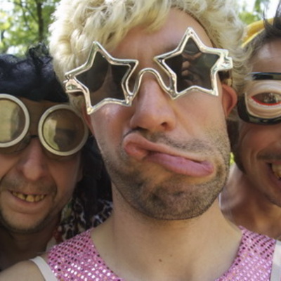 EXPLOSION DE CACA - Mille colombes - Mx3.ch