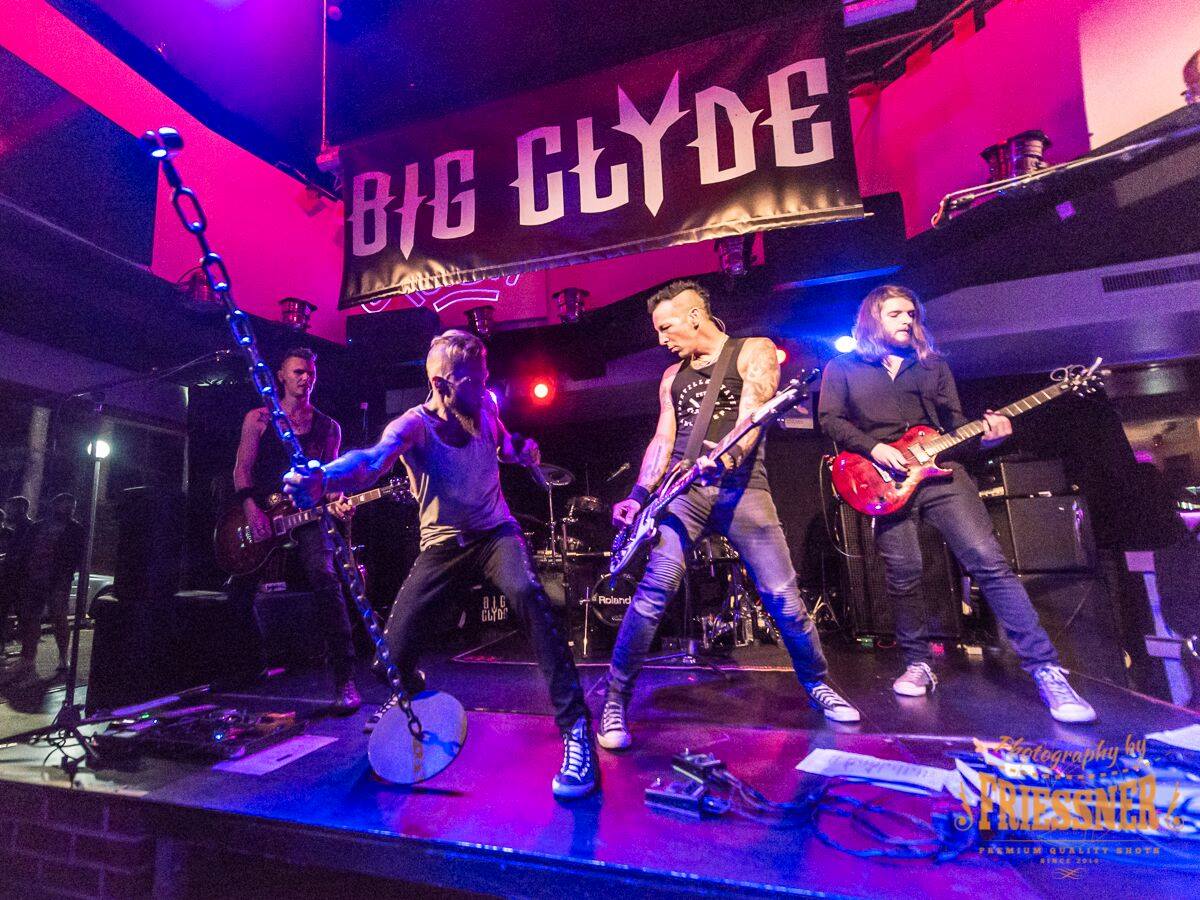 Big Clyde - Mx3.ch